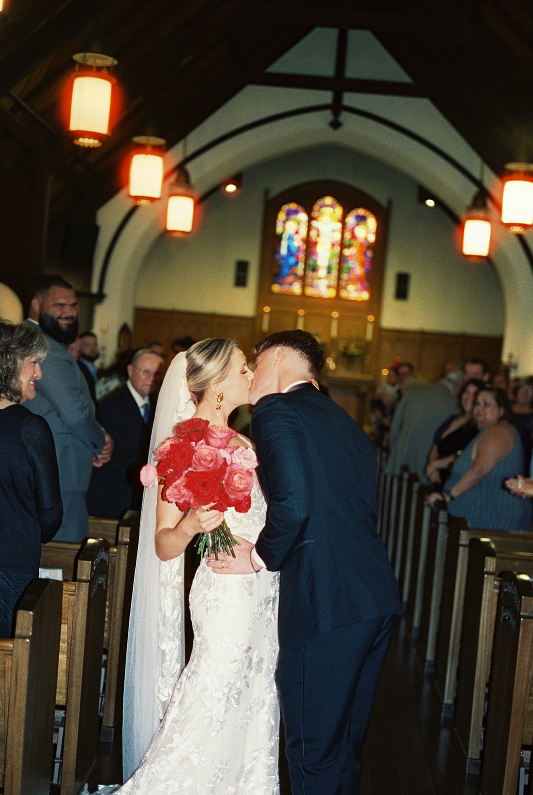 How To Choose Your Wedding Photography Style - Feathered Arrow