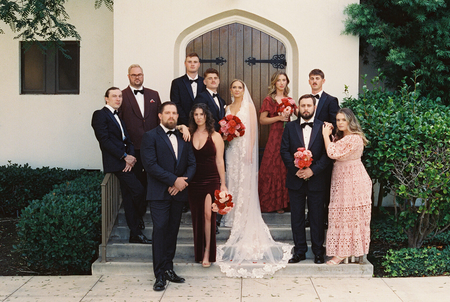 How To Choose Your Wedding Photography Style - Feathered Arrow